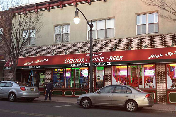 Retractable | Store Front Awning – Capital Signs of NY